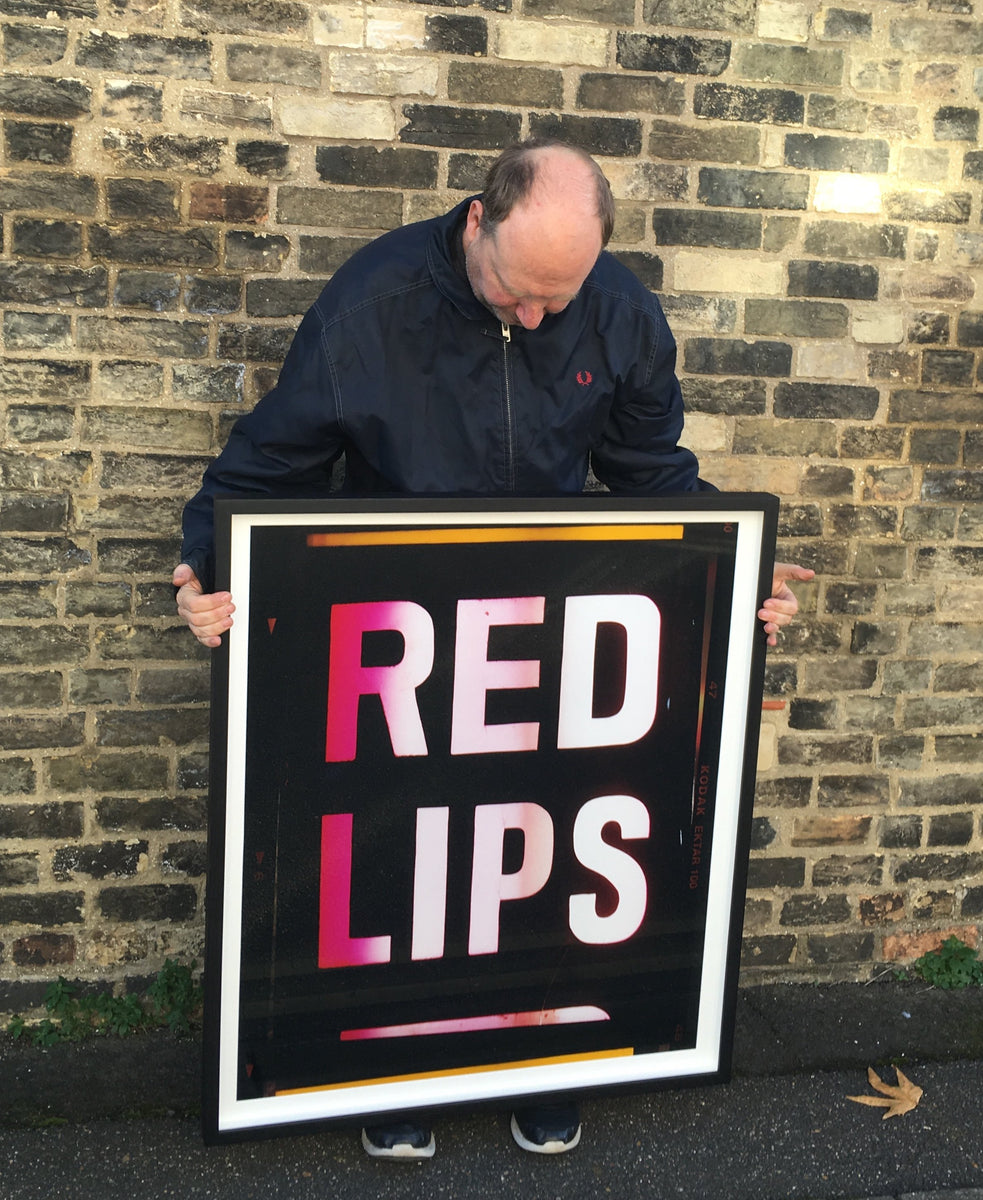 Red Lips (RL), Kowloon, Hong Kong, 2016 – Bleach Box Photography Gallery